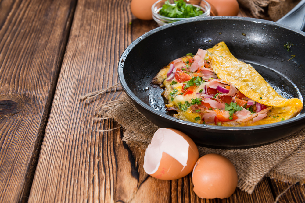 How To Make the Perfect Omelette | Mr. Omelette Caterers